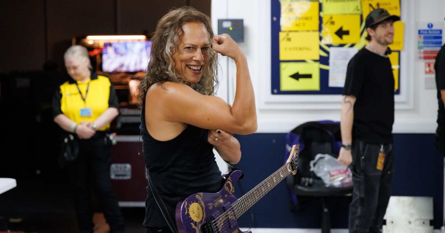 Kirk Hammett says current Pop music is "crap"